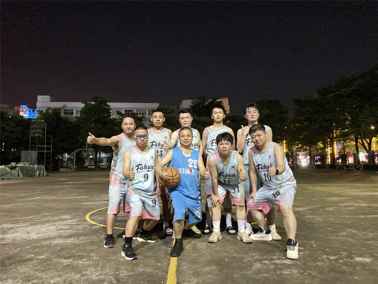 Youth is burning and unstoppable basketball-UE Electronic